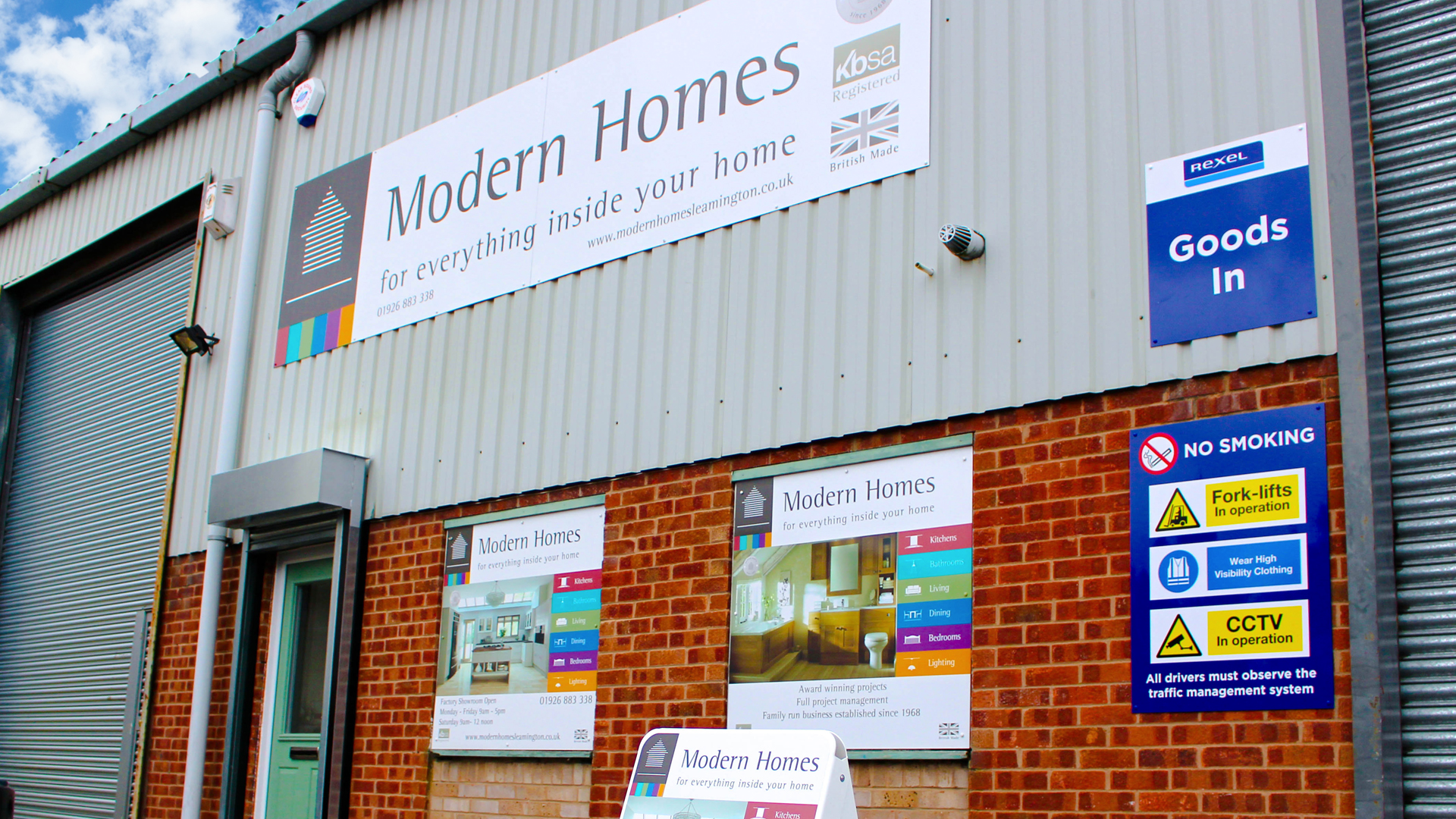 Why Buy from an Independent Retailer - Modern Homes